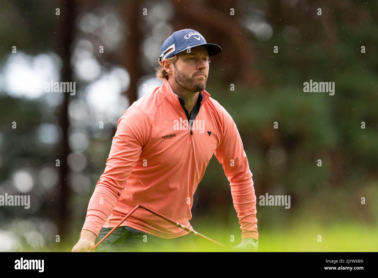 Kalle Samooja (FIN) 11th tee snaps his club during the BMW PGA ...