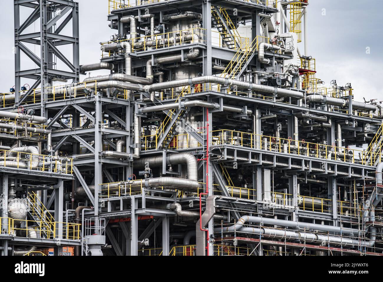 Floating storage regasification unit hi-res stock photography and ...