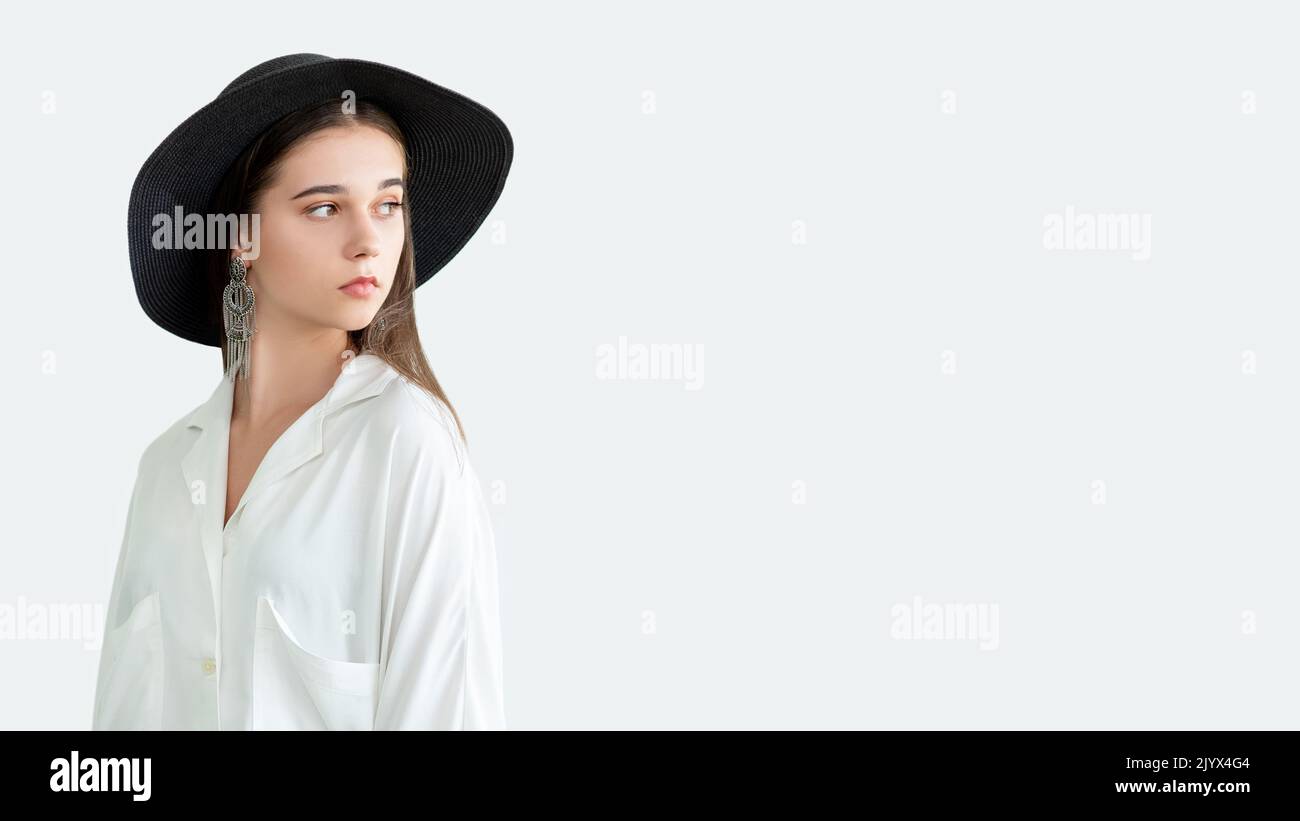 Fashion model female vintage hi-res stock photography and images - Alamy