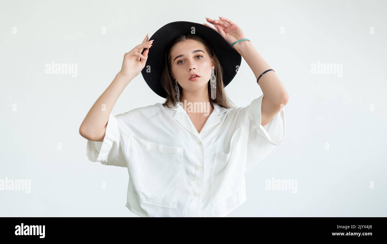 fashion trend look model posing stylish woman Stock Photo - Alamy