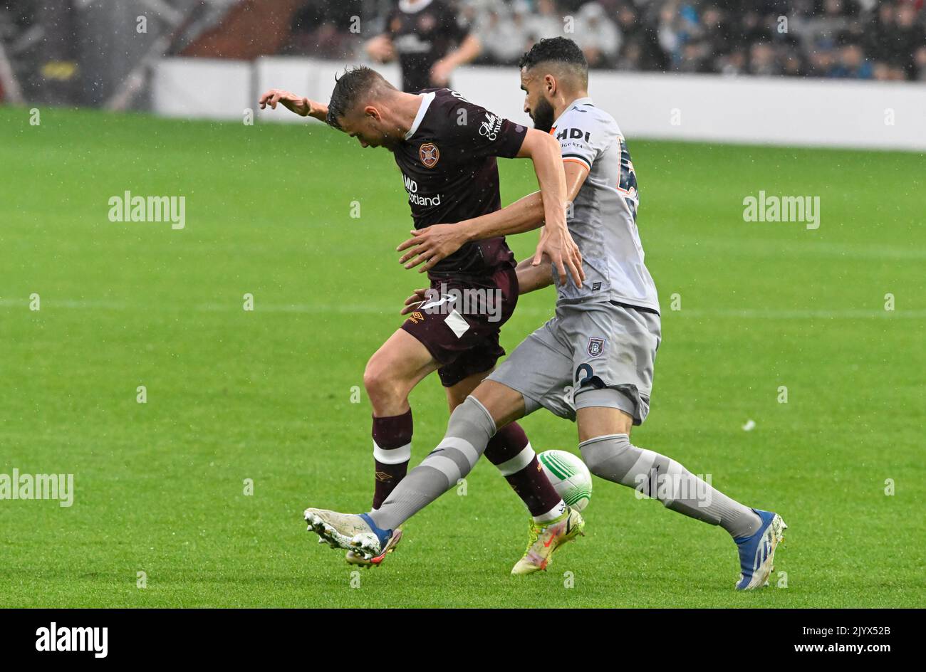 Hearts v istanbul basaksehir hi-res stock photography and images - Alamy
