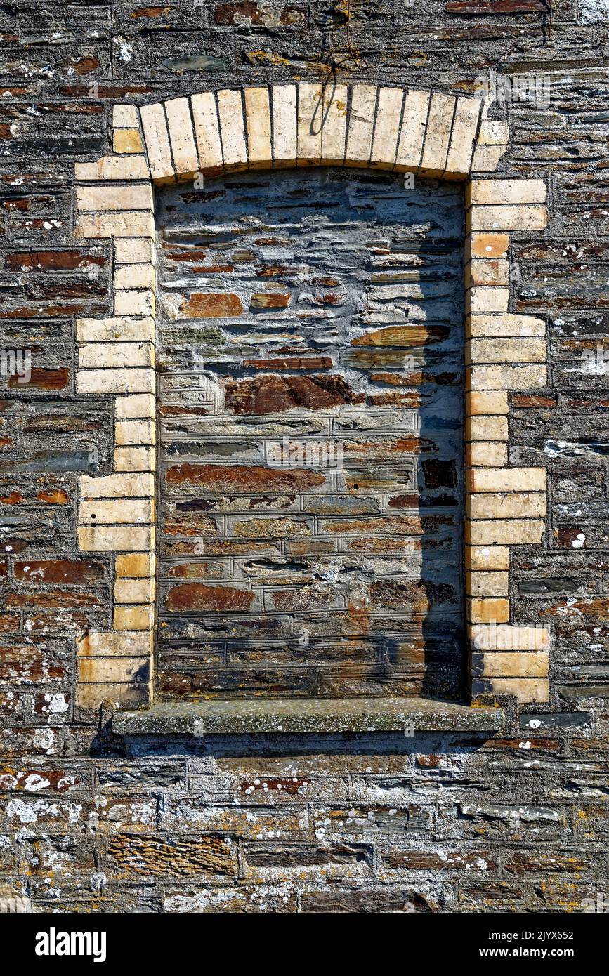 Old window closeup - Beautiful scenic village of Tintagel in Cornwall ...