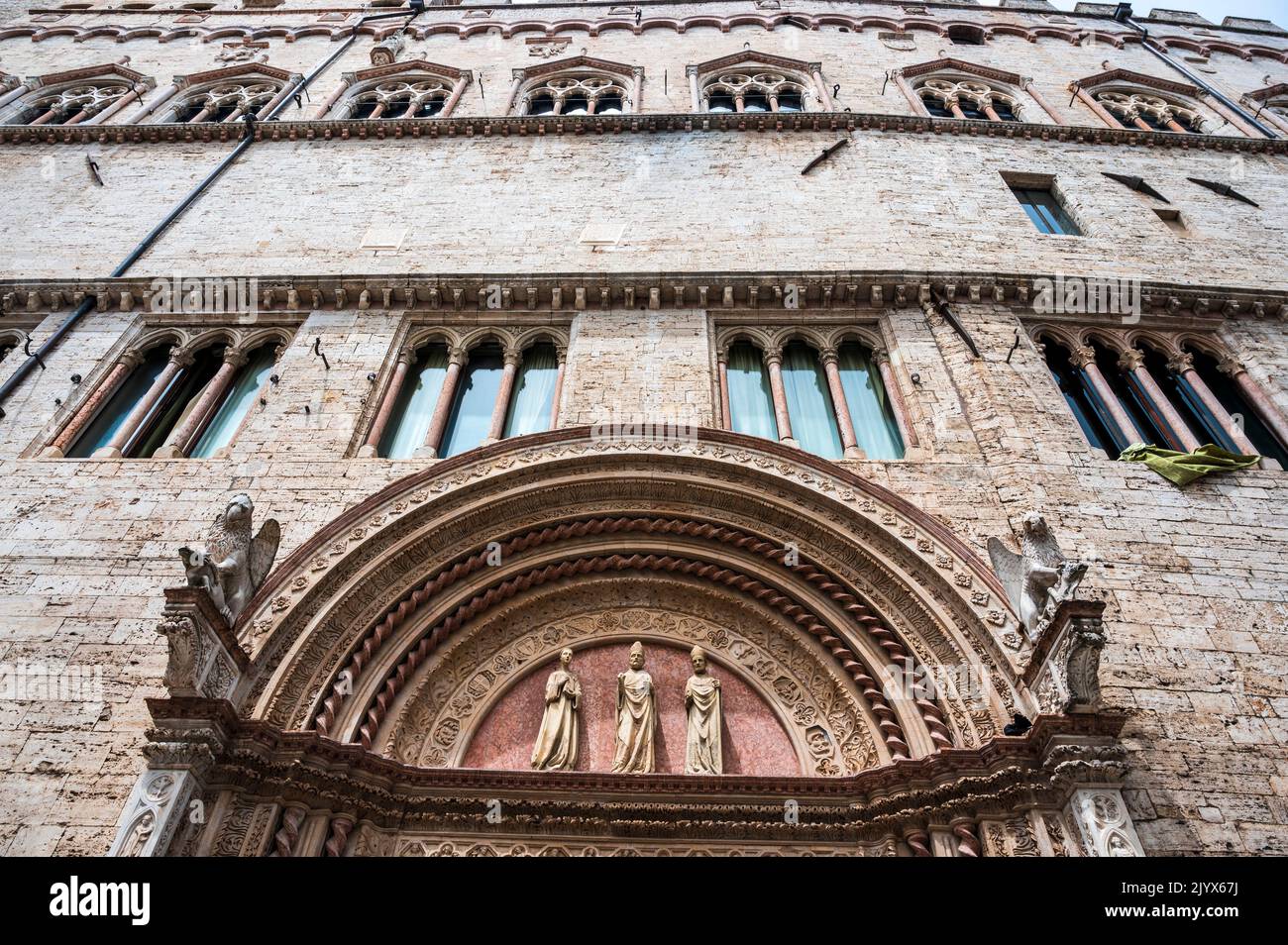 Perugia. Art of the palaces and churches of the medieval historic ...