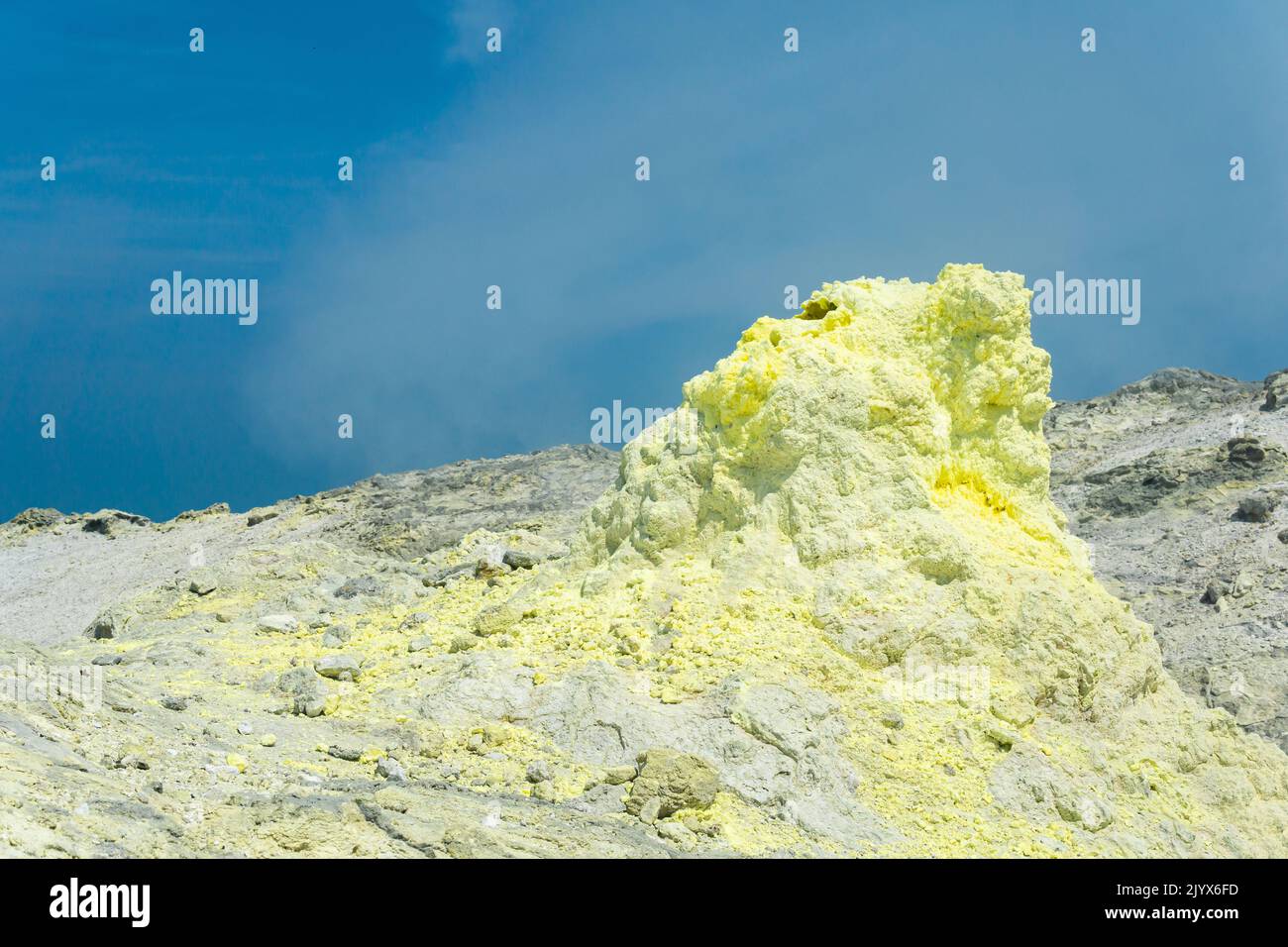Sulfur deposits around fumarole hi-res stock photography and images - Alamy