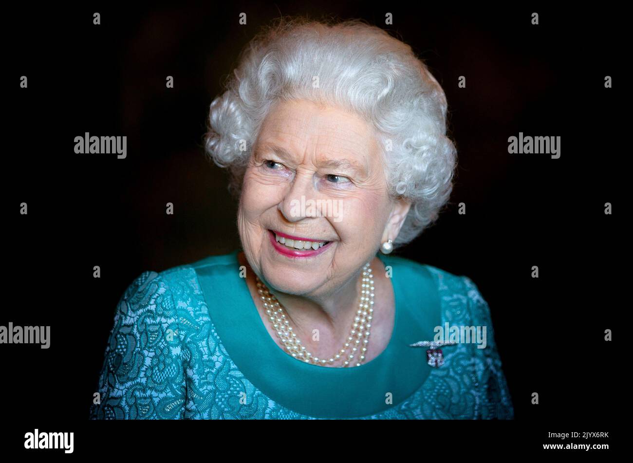 Gettyqueenelizabeth hi-res stock photography and images - Alamy