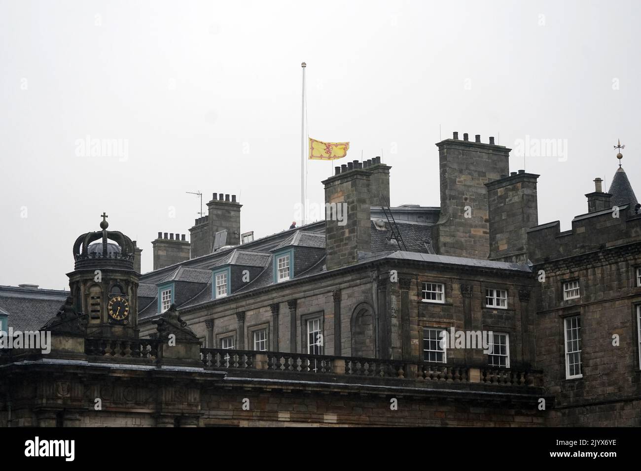 The Royal Banner of Scotland above the Palace of Holyroodhouse in ...