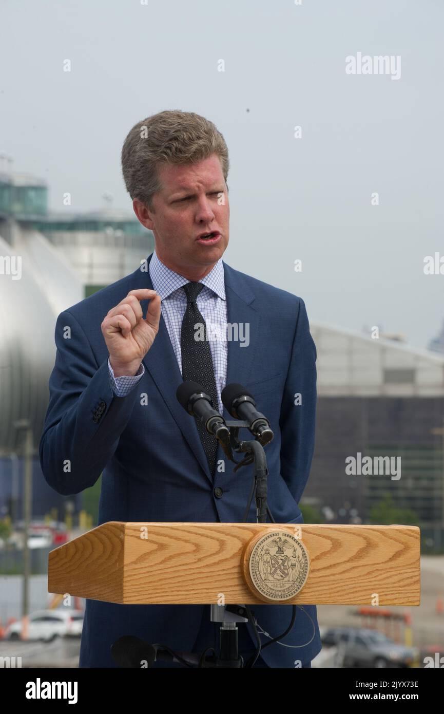 Secretary Shaun Donovan in Brooklyn, New York for appearance, with New ...