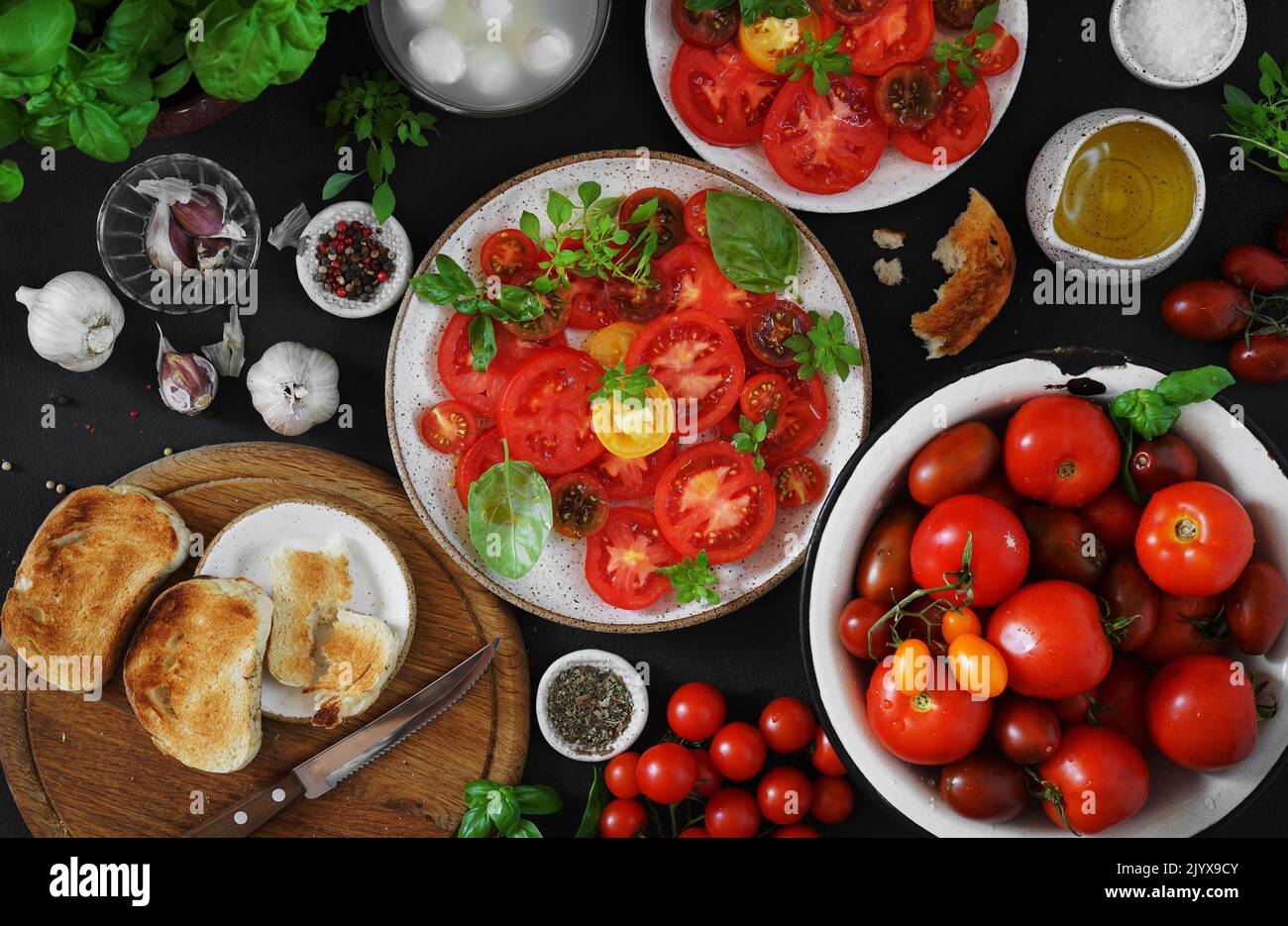 Tomato sliced texture hi-res stock photography and images - Alamy