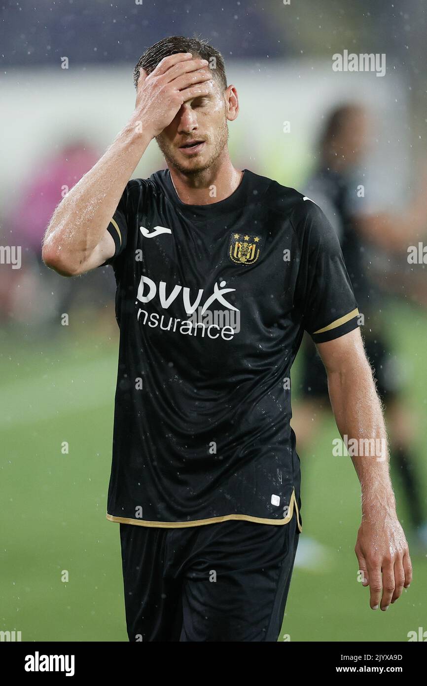 Anderlecht's Jan Vertonghen reacts during a soccer game between Belgian ...
