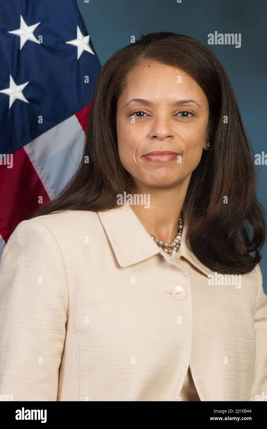 Official portrait of Towanda Brooks, Deputy Chief Human Capital Officer ...