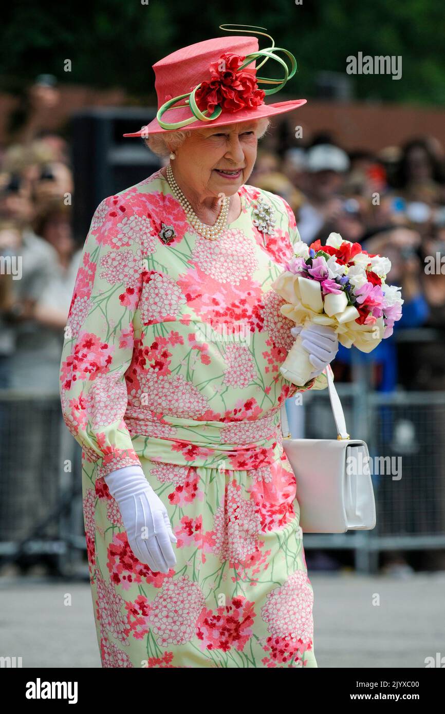 Toronto, Canada. September 9, 2022. Queen Elizabeth II has died at age ...