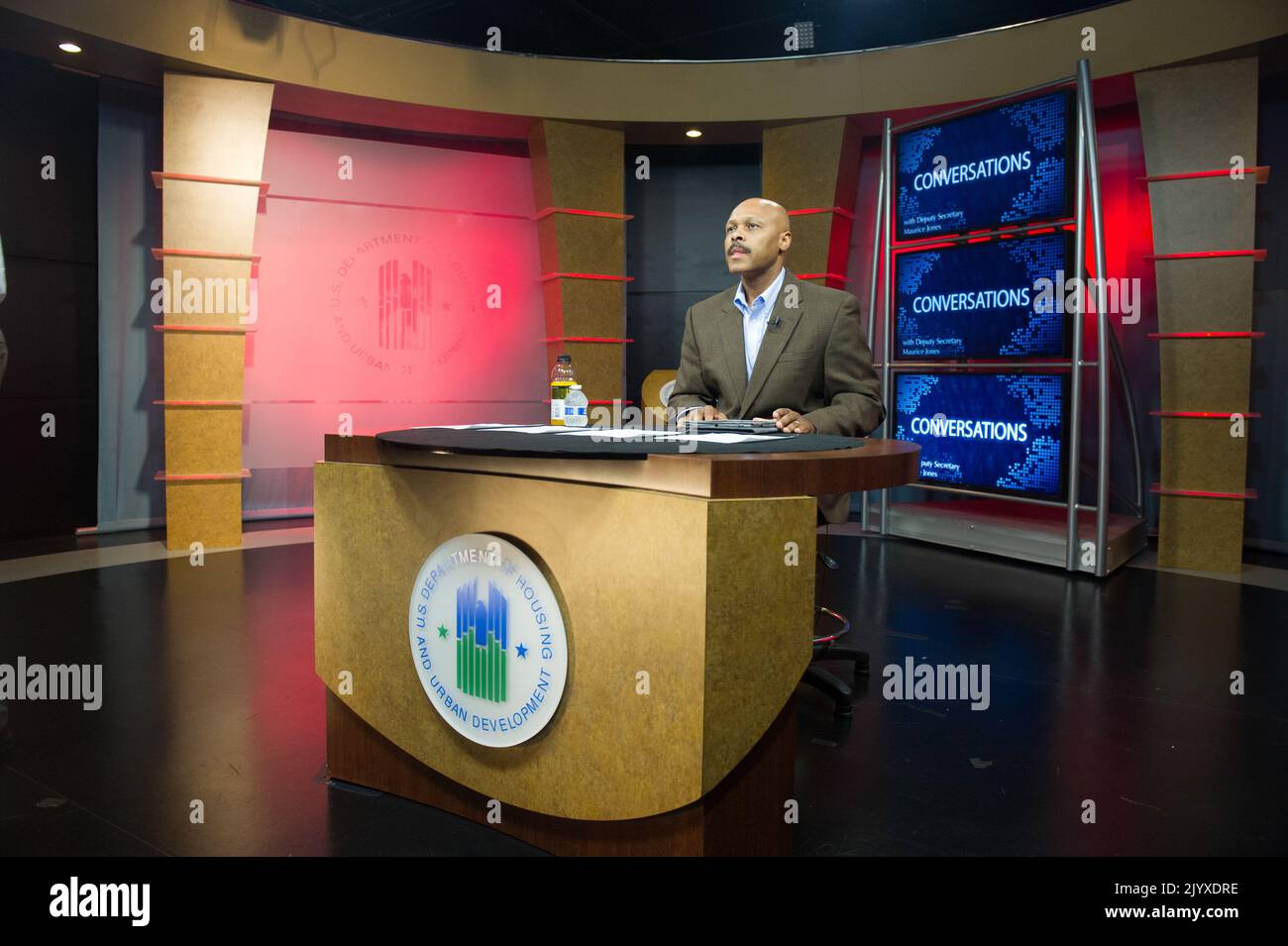 Deputy Secretary Maurice Jones featured in HUD "Live Conversation ...
