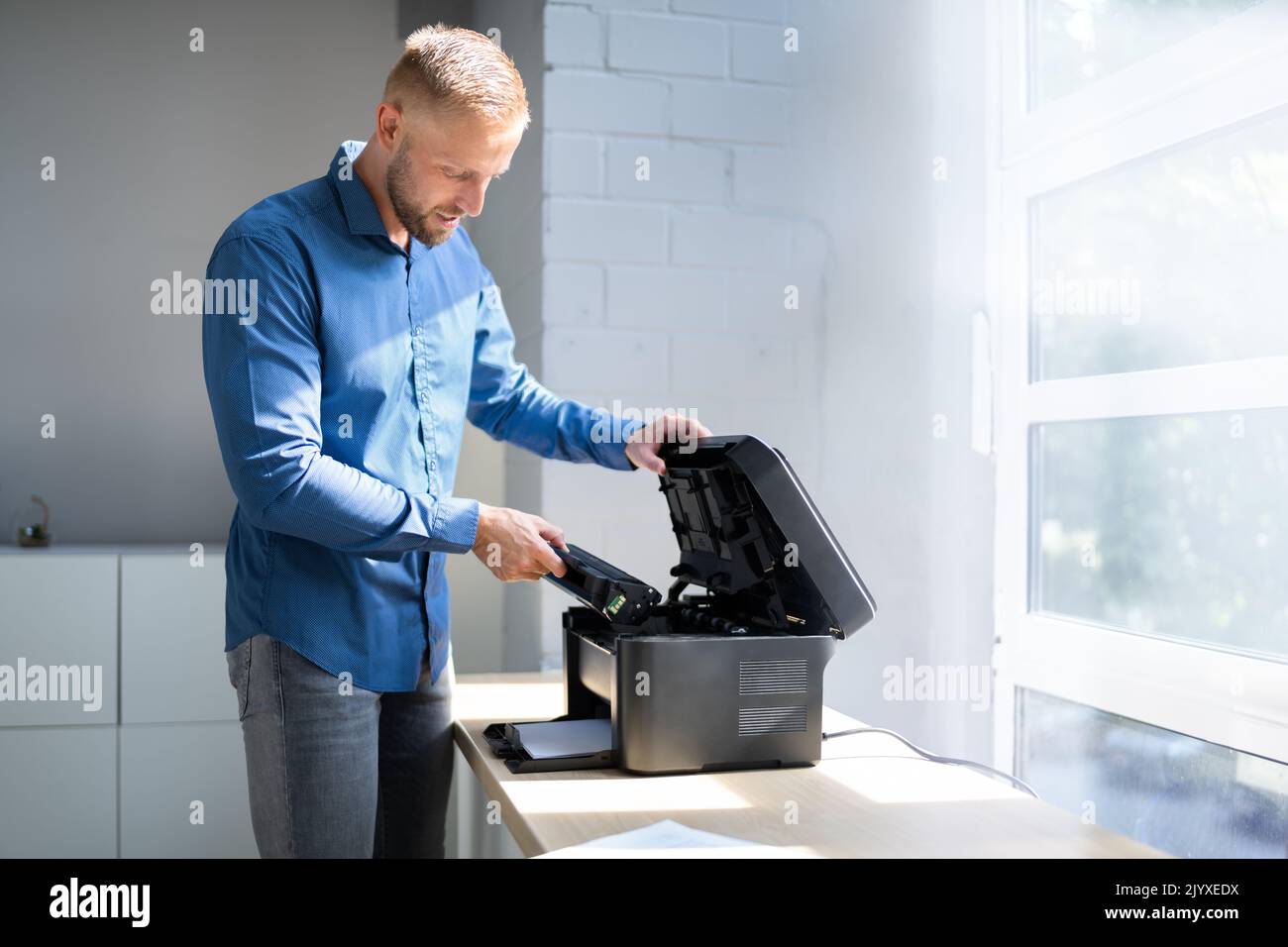 Photocopier hi-res stock photography and images - Alamy