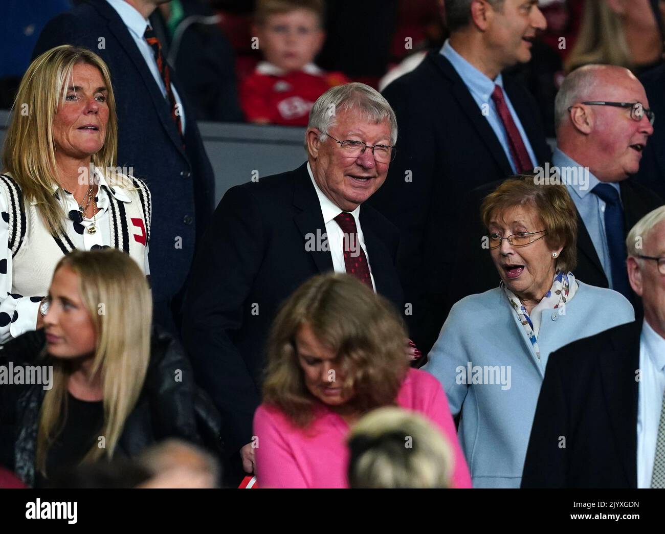 Sir alex ferguson and his wife cathy ferguson hi-res stock photography ...