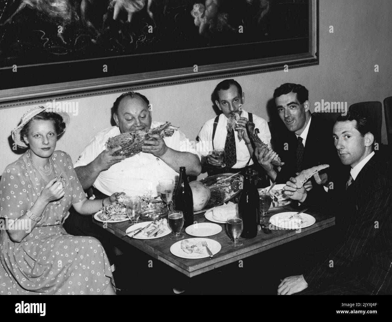 Sun Staff: Mrs. Bryn, Walter Magnus, Bier Palethorpe & John Moyes ...