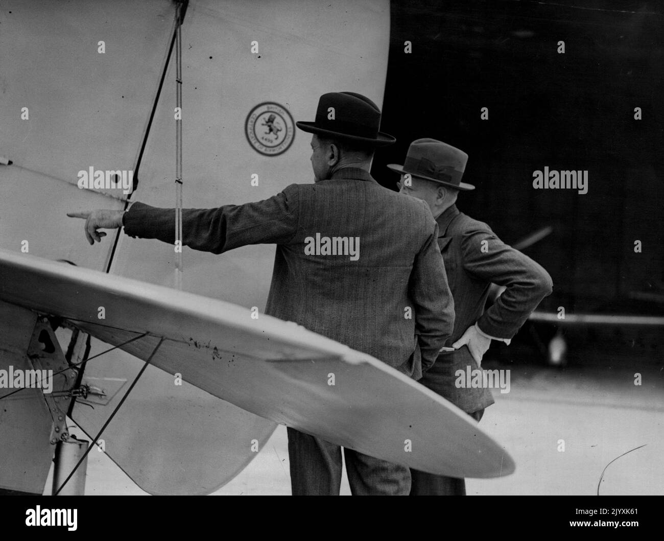 Qantas Empire Airways Crash Investigation. The Air Accidents Committee ...