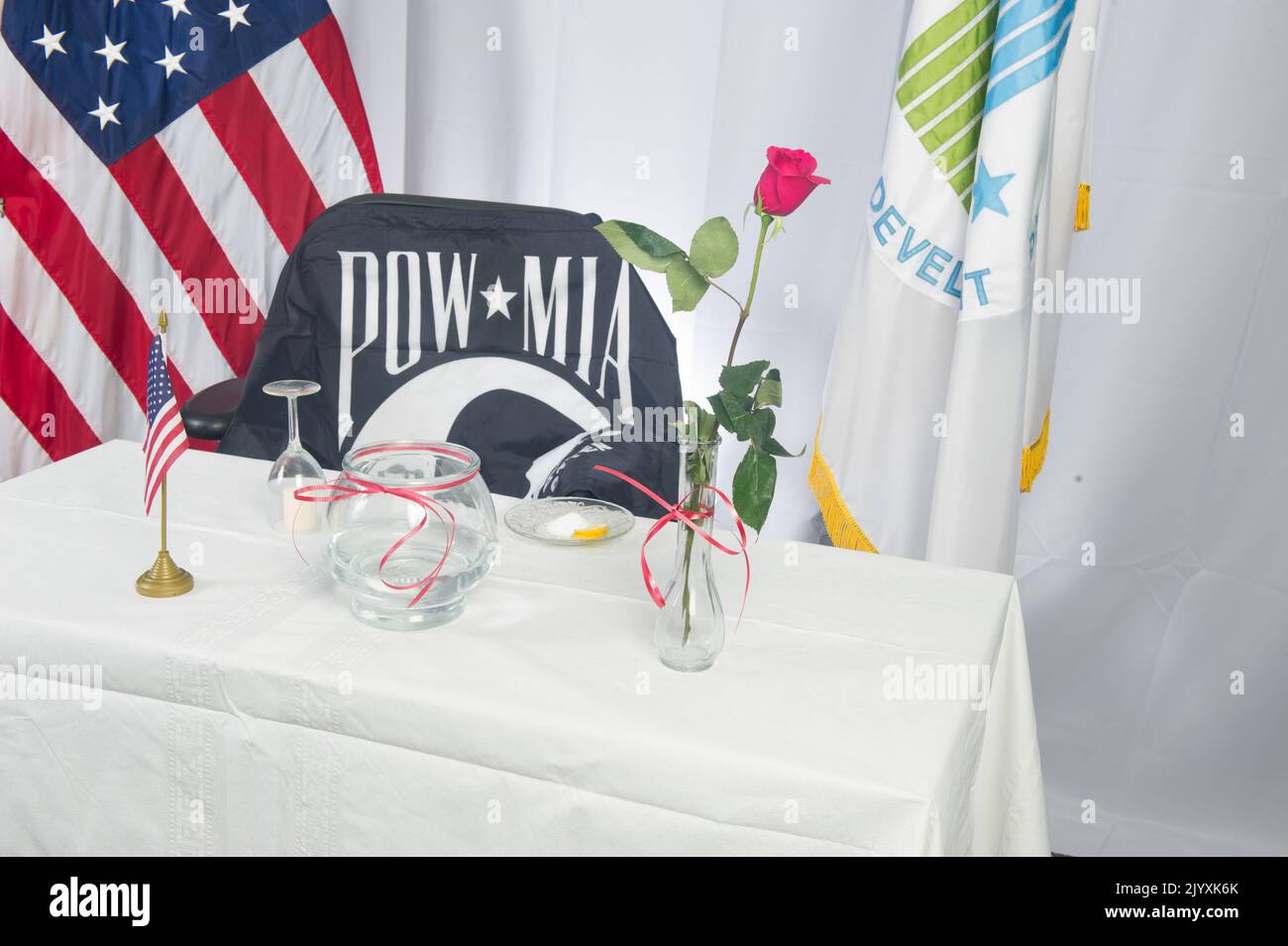 Pow mia table hi-res stock photography and images - Alamy