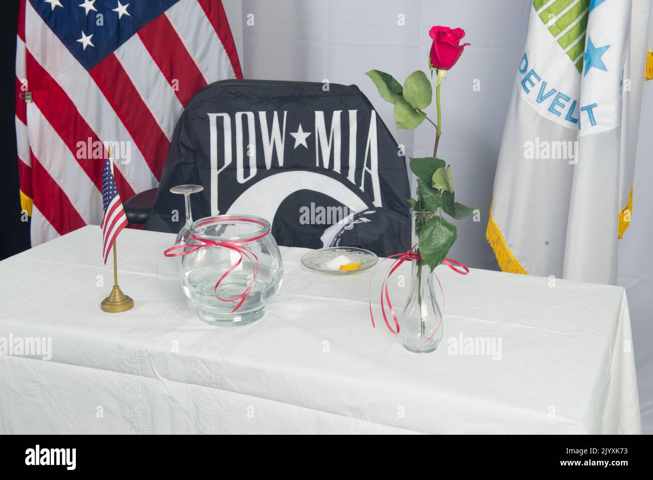 Pow mia table hi-res stock photography and images - Alamy