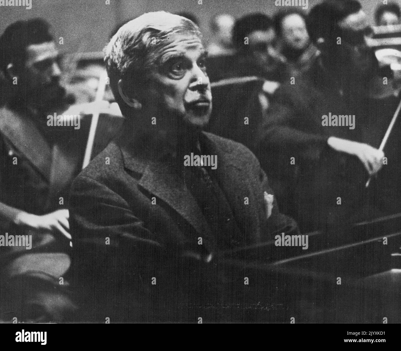 Camera In The Strings - Pianist Arthur Schnabel watches for the ...