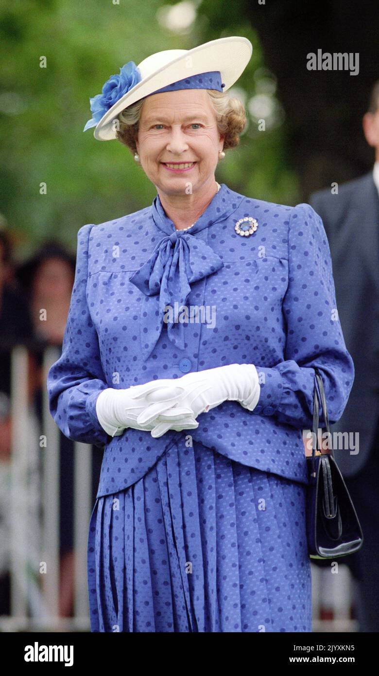 File photo dated 28/7/1990 of Queen Elizabeth II at Ascot for the King ...