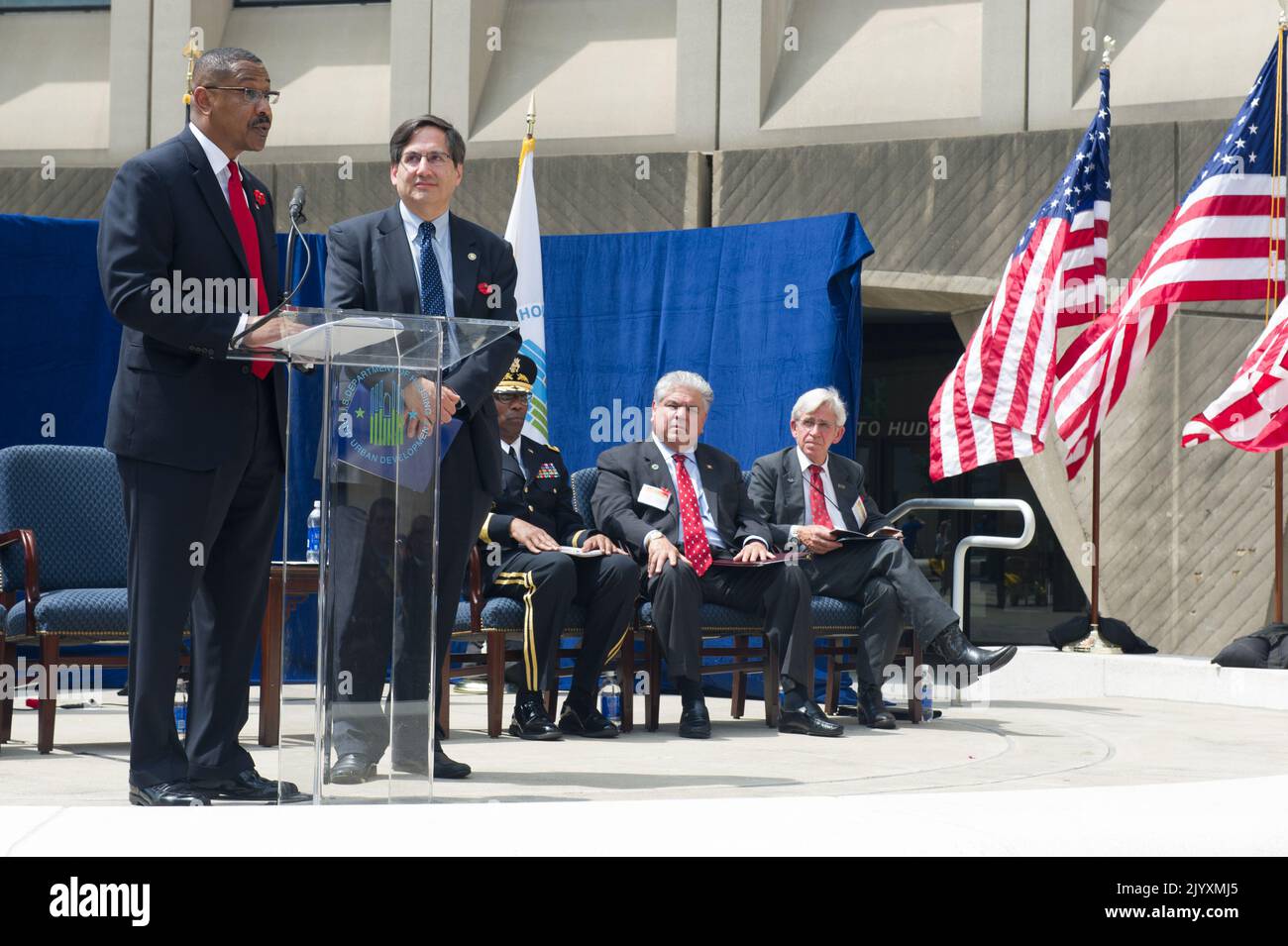 Commemoration of courage hi-res stock photography and images - Alamy
