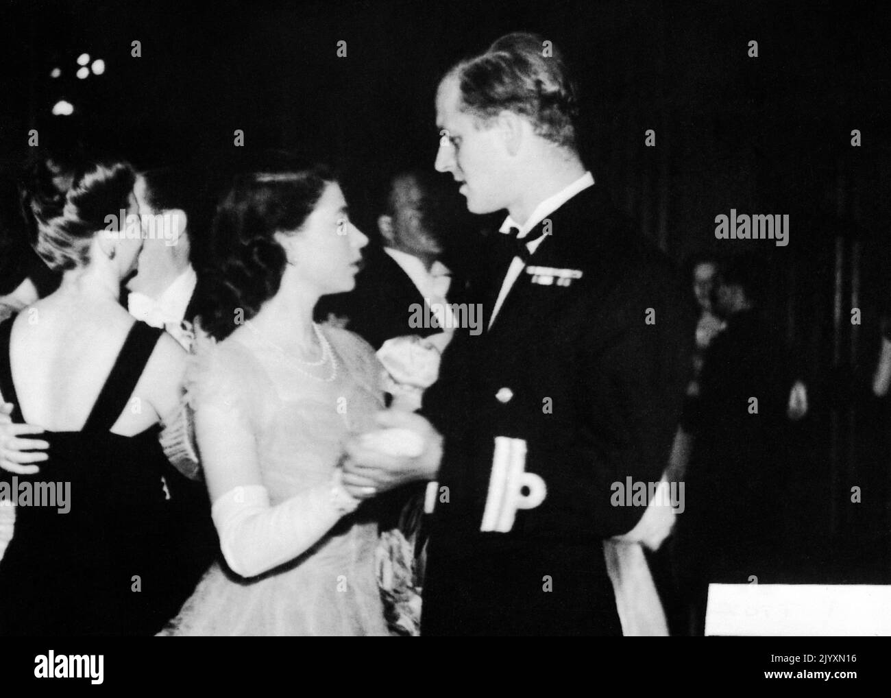 Princess elizabeth philip mountbatten dancing hi-res stock photography ...