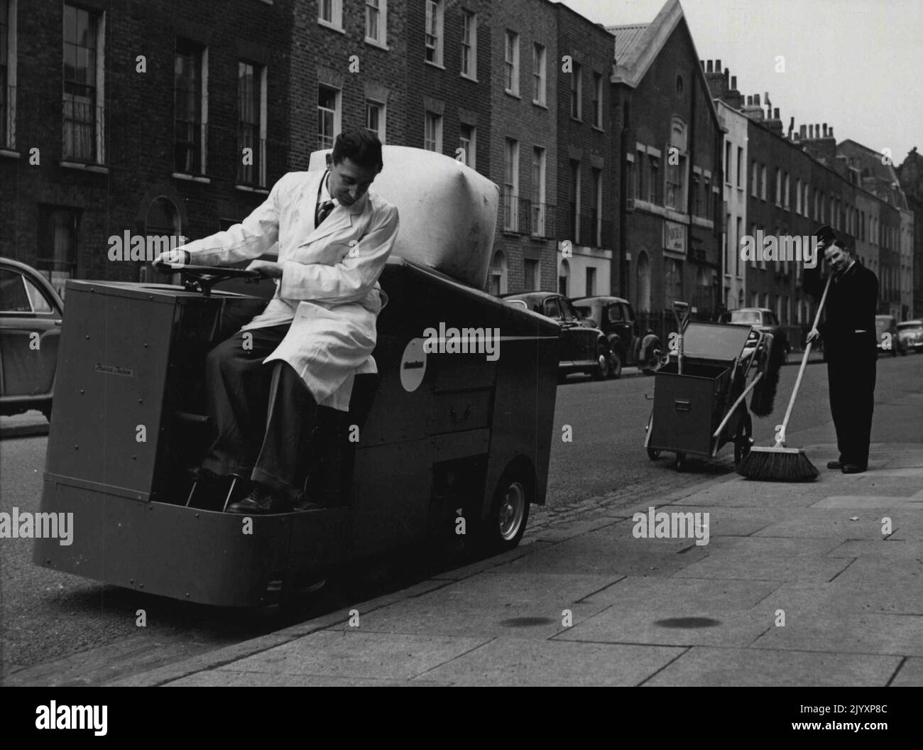 Vintage street cleaner hi-res stock photography and images - Alamy