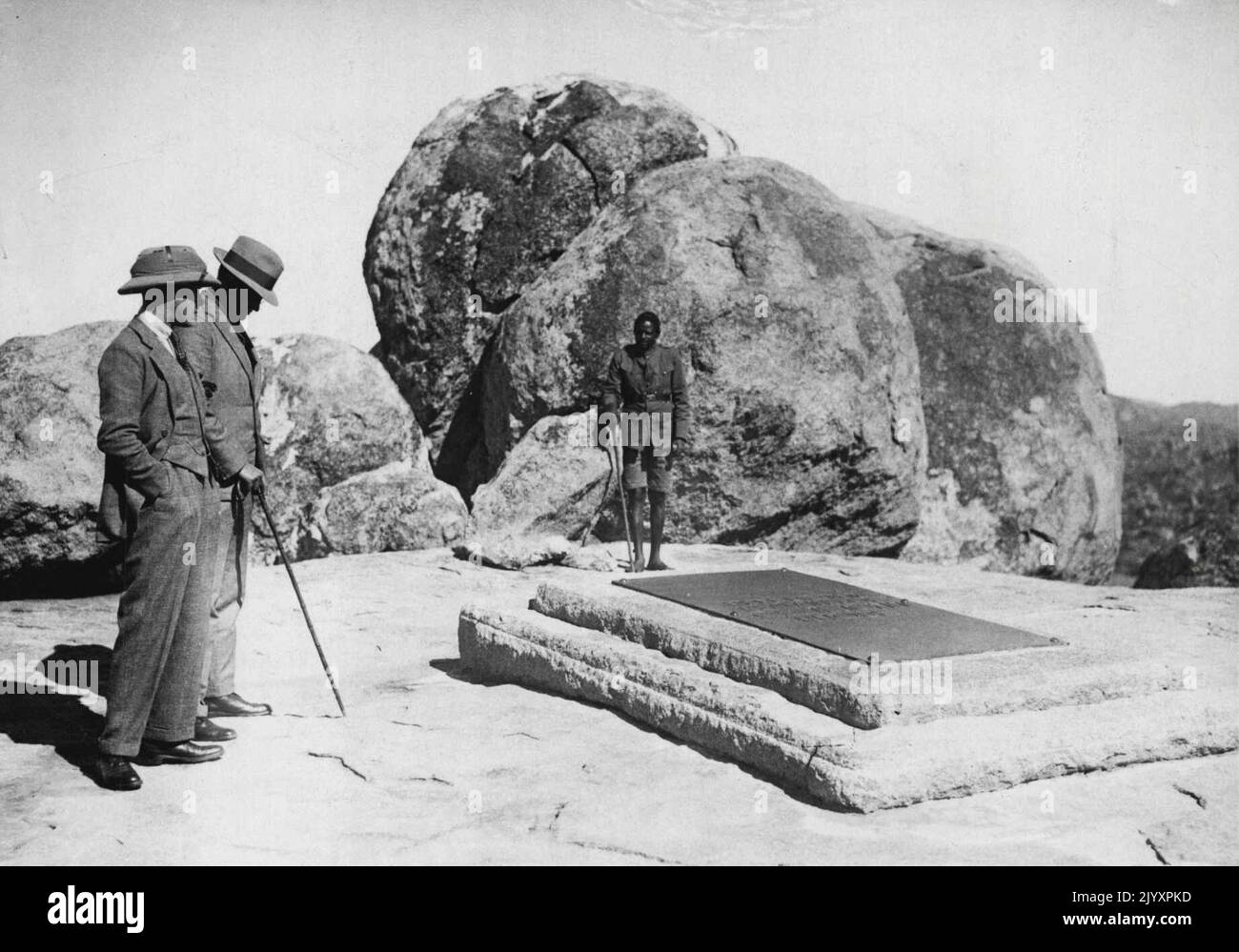 The Prince Visits Cecil Rhodes's Grave. The Prince of Wales at the ...