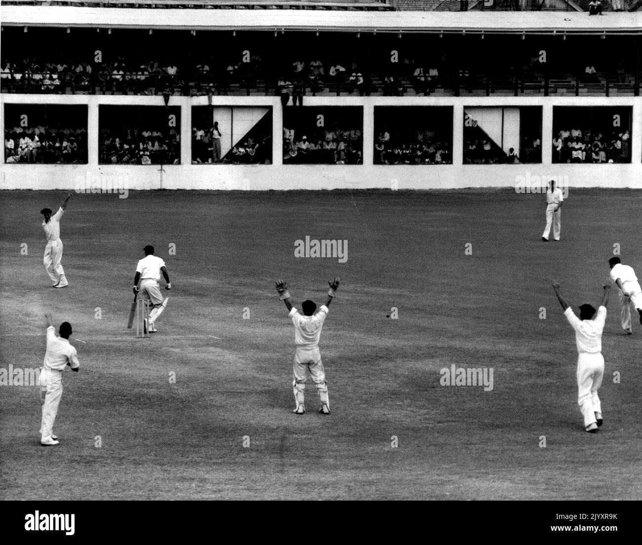 Keith miller cricket hi-res stock photography and images - Alamy