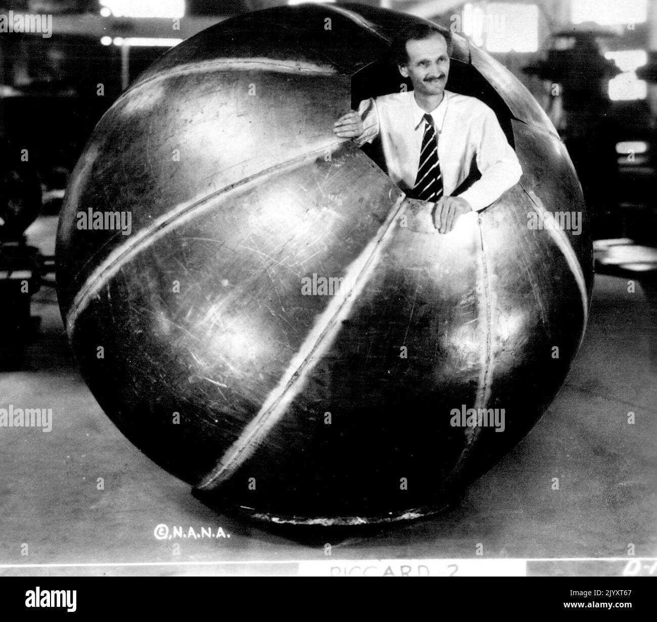 Auguste antoine piccard hi-res stock photography and images - Alamy