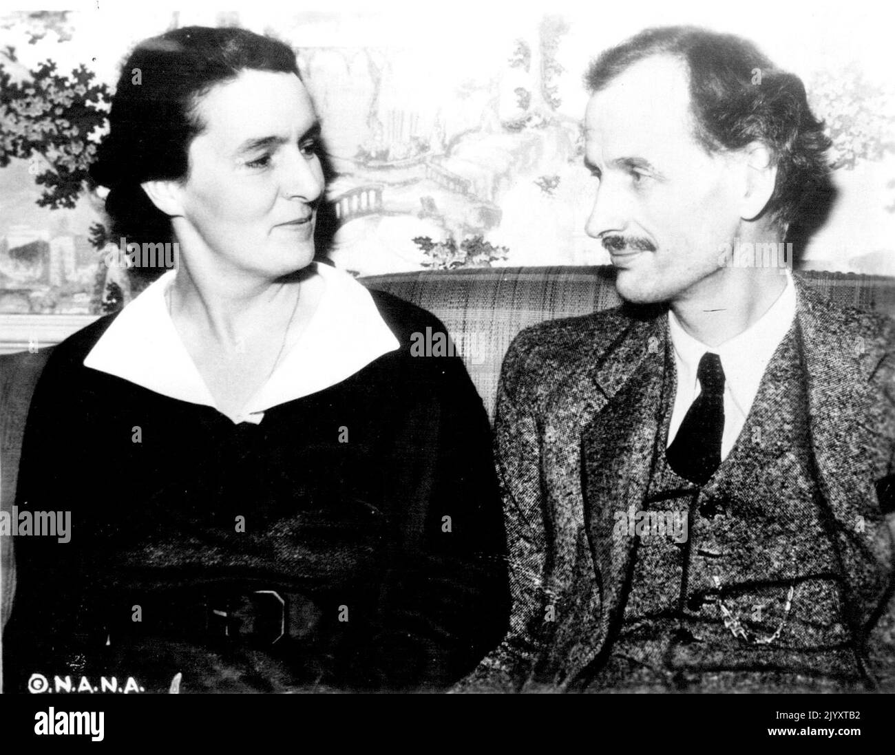 Famous twin scientists hi-res stock photography and images - Alamy