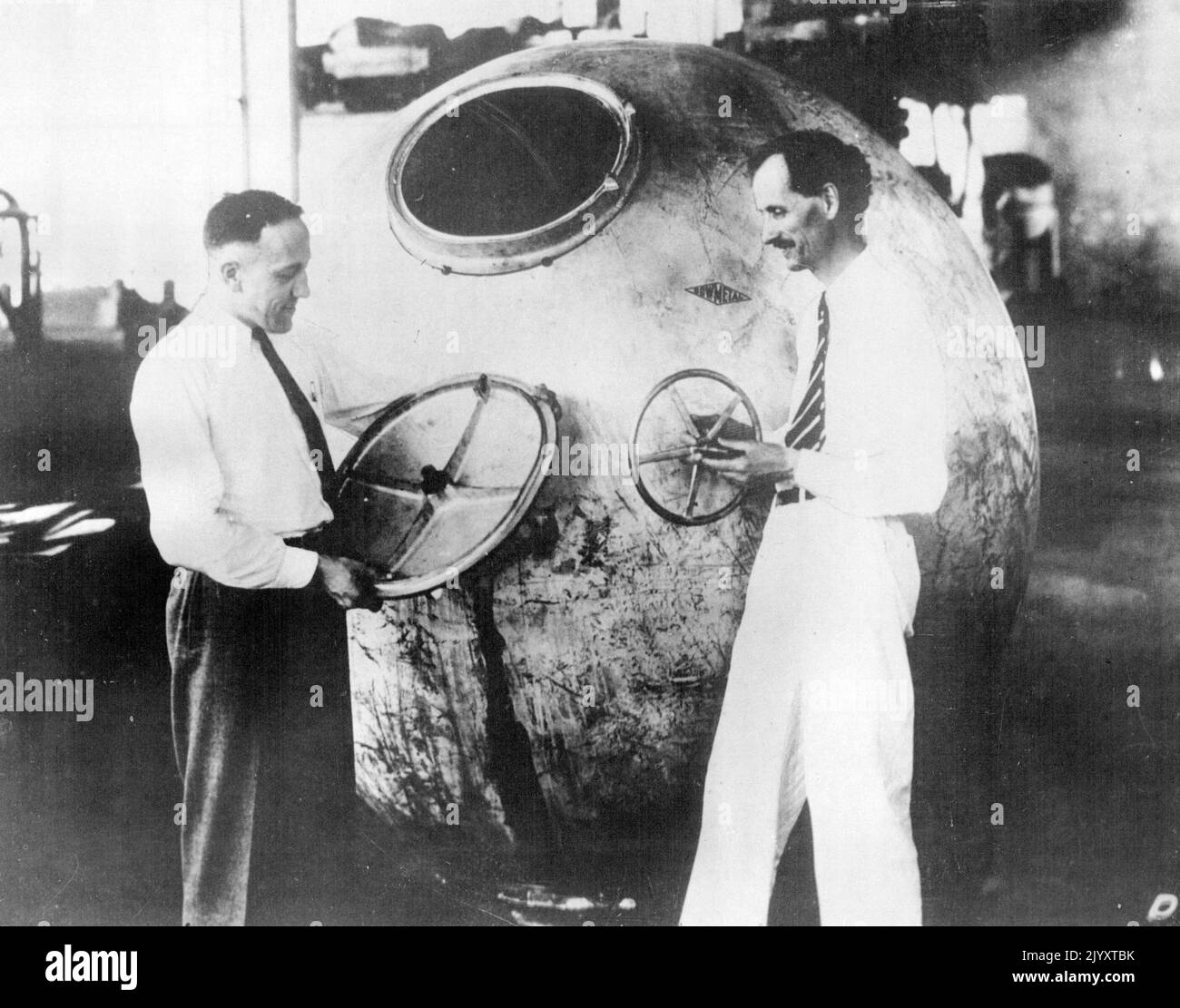 Professor Jean Piccard And Commander Settle Make Stratosphere Ascent ...