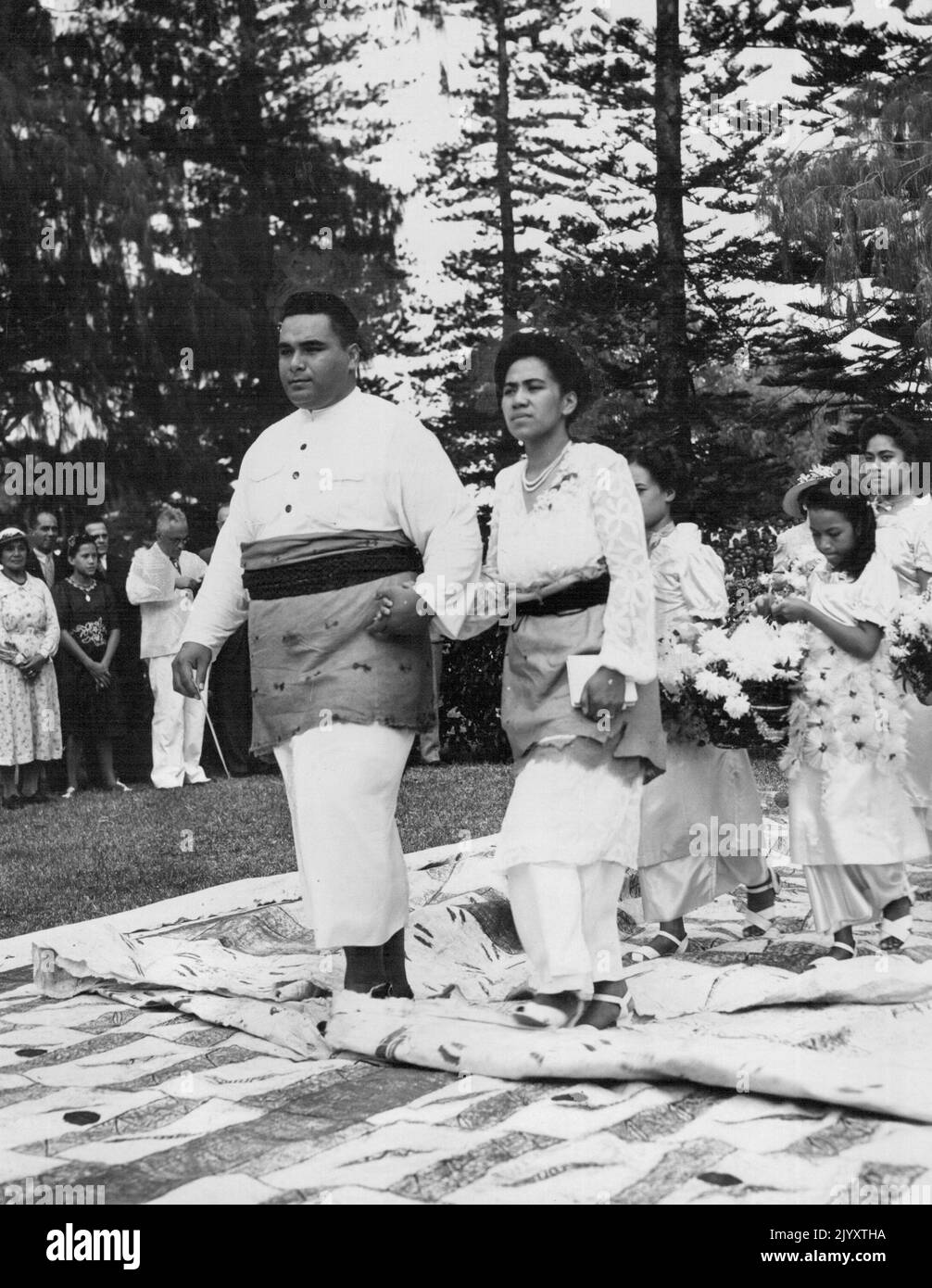 Tongan Wedding. Prince Fatafehi Tui Pelehake and his Maori bride ...