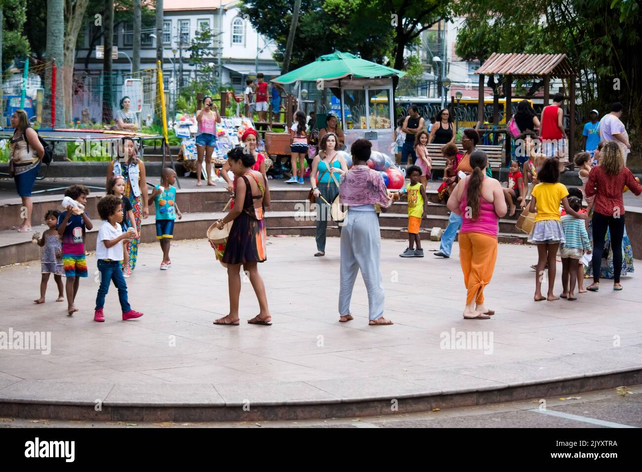 Performer playing drums hi-res stock photography and images - Alamy