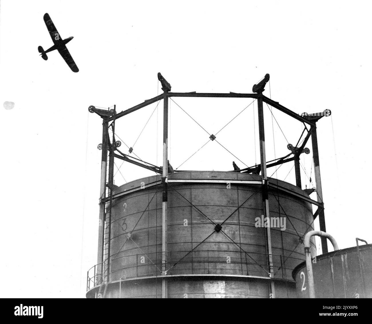 Motor Spirit From Coal -- After more than four years experiment in a ...