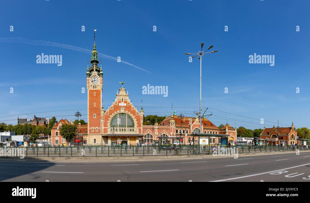 A picture of the Gdansk Main Train Station as seen through the other ...