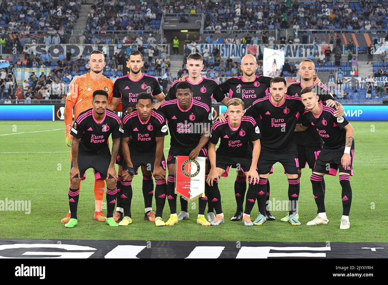 Roma the starting line up of napoli hi-res stock photography and images ...