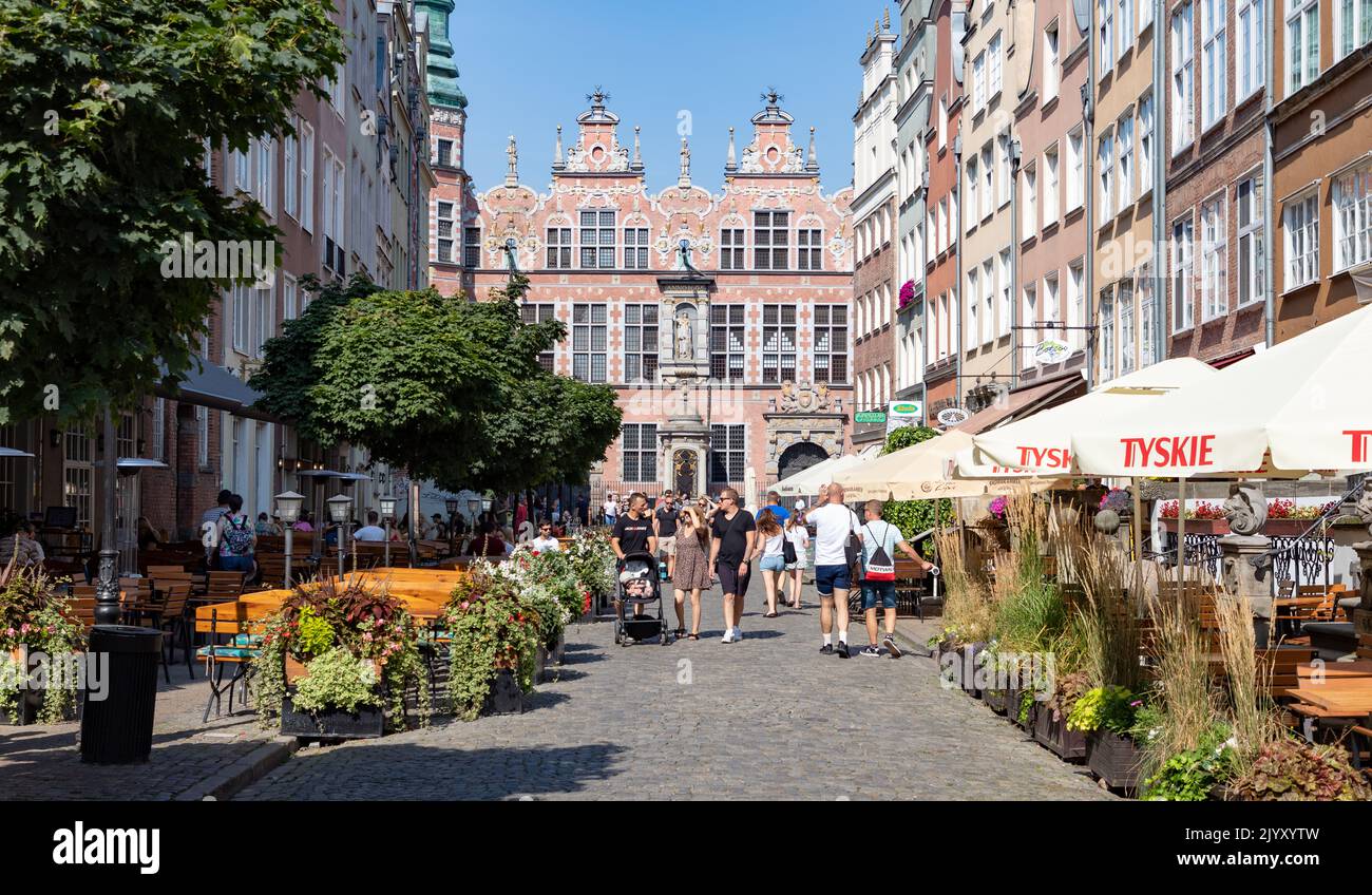 A picture of the Piwna Street in Gdansk Stock Photo - Alamy
