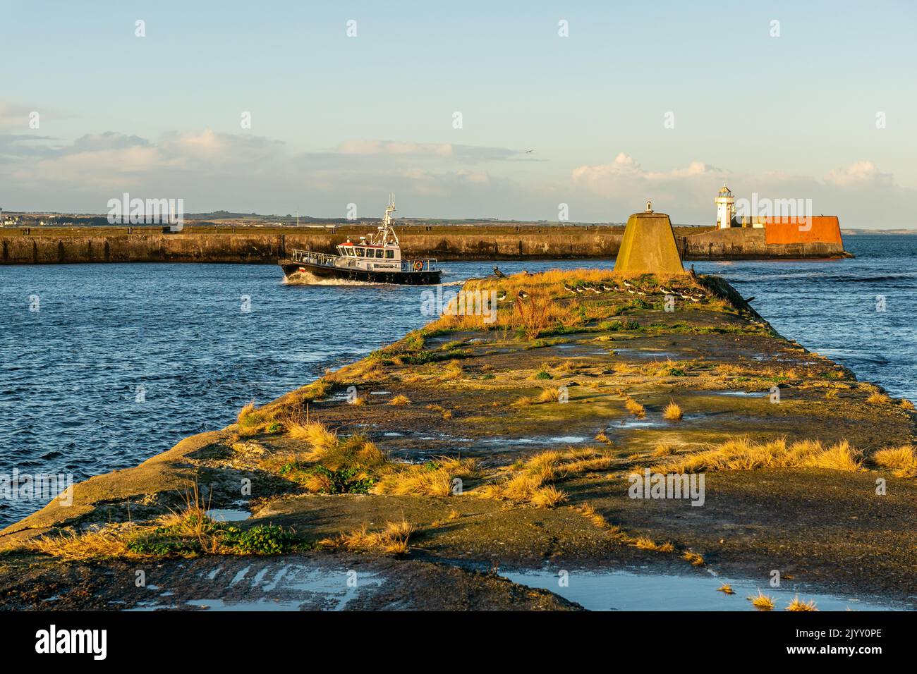Aberdeen, Scotland, UK, November 20th 2022, Aberdeen breakwater at the ...