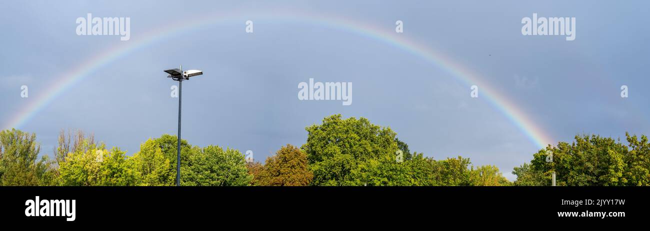 Complete full rainbow hi-res stock photography and images - Alamy