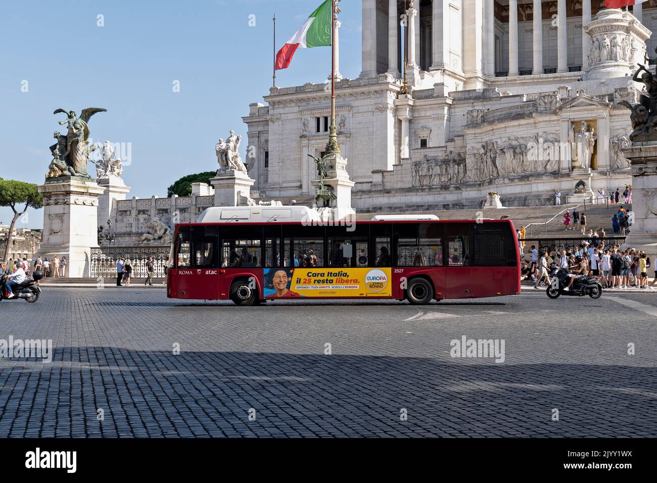 Elections italy 2022 person voting hi-res stock photography and images ...