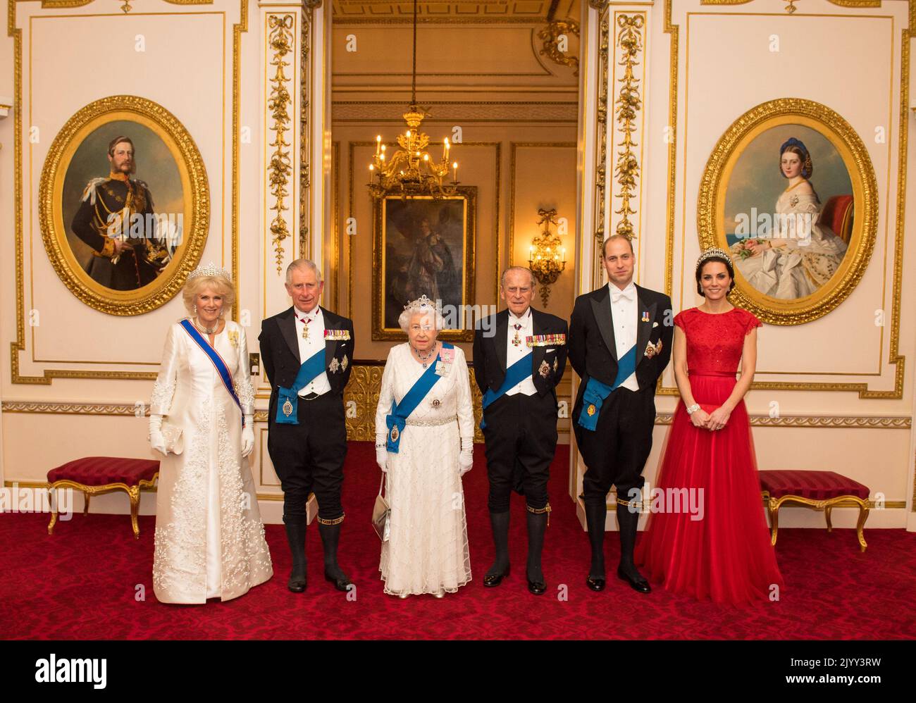 Buckingham palace reception members diplomatic corps hi-res stock ...