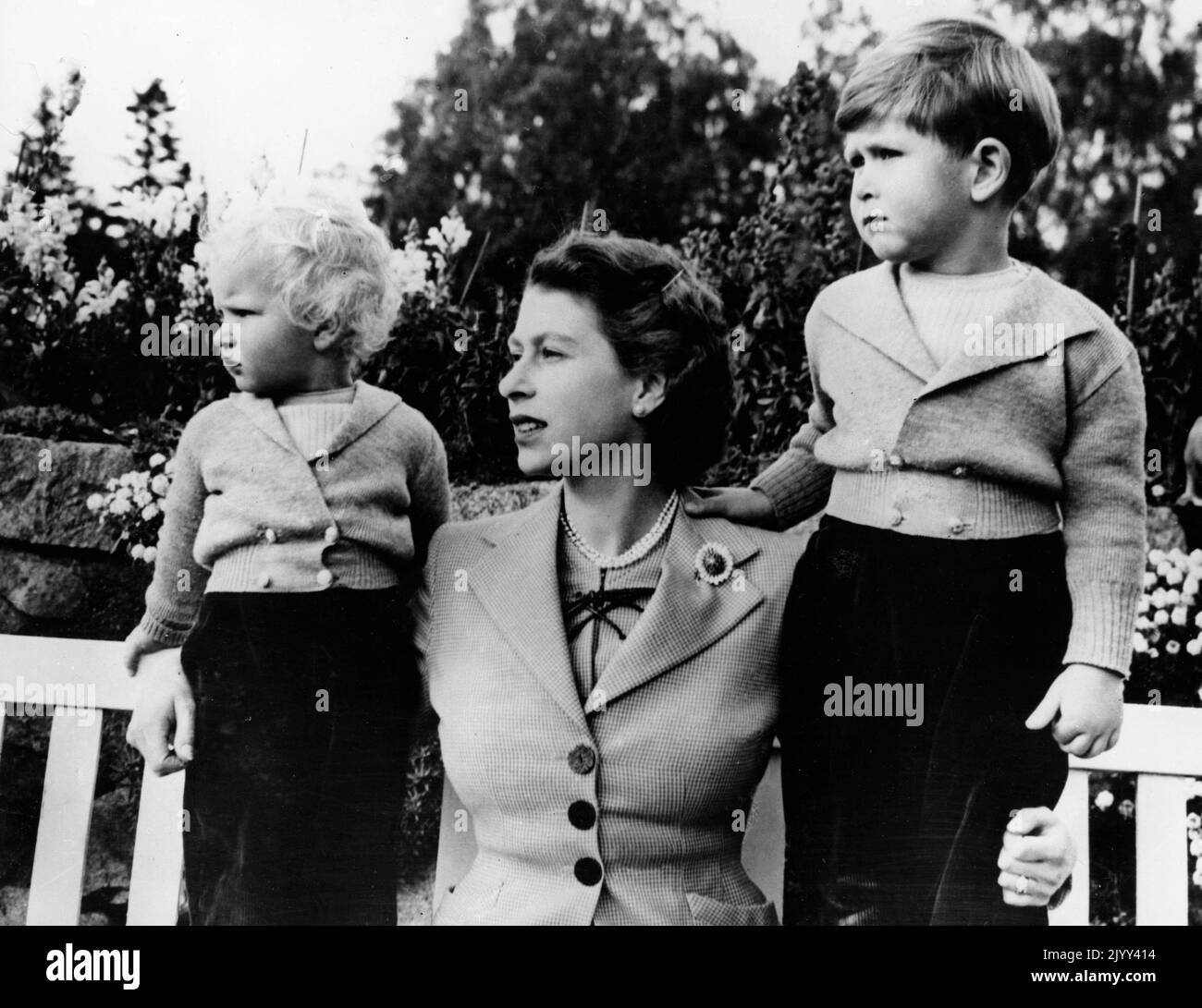 Nov. 17, 1952 - London, England, U.K. - QUEEN ELIZABETH II, born April ...