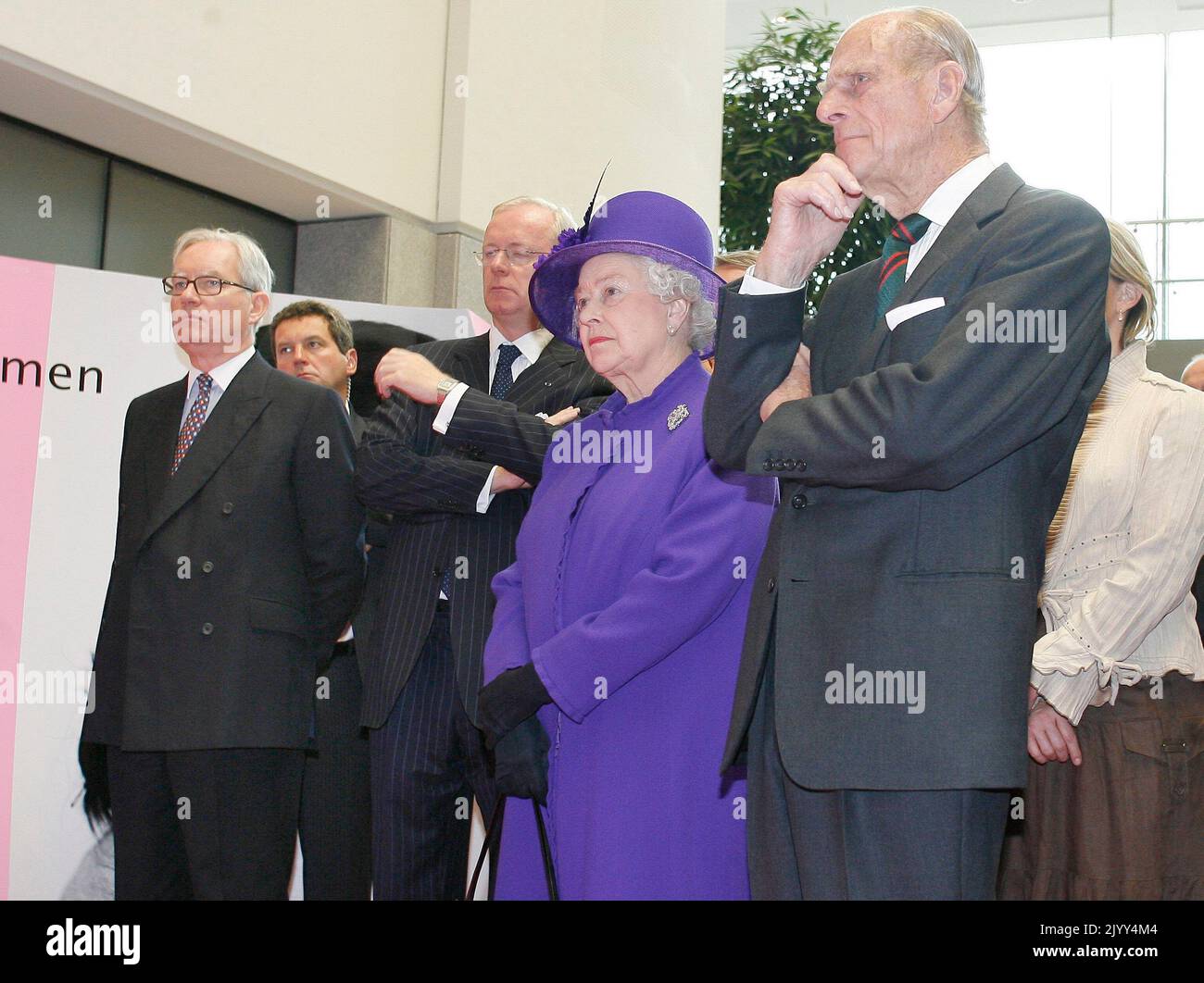 20070712 - BRUSSELS, BELGIUM: (L-R) Sir Christopher Gent, Non Executive ...