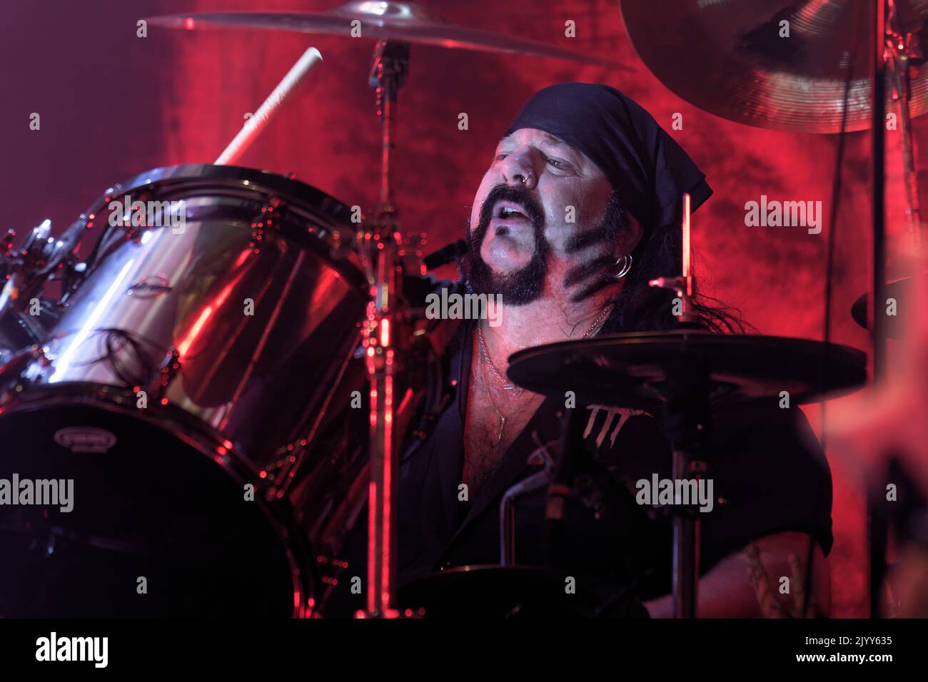 HELLYEAH Rockstore Montpellier, FRANCE, 13/03/2017 Florent "MrCrash" B ...