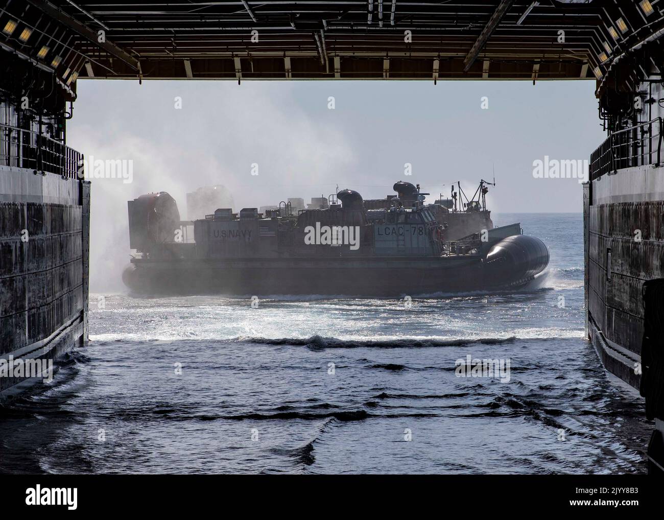 PACIFIC OCEAN (Sept. 6, 2022) A landing craft, air cushion (LCAC ...