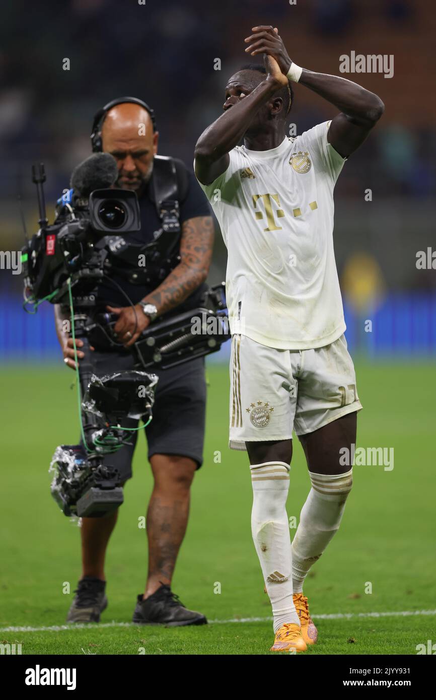 Milan, Italy, 7th September 2022. Sadio Mane of Bayern Munchen applauds ...