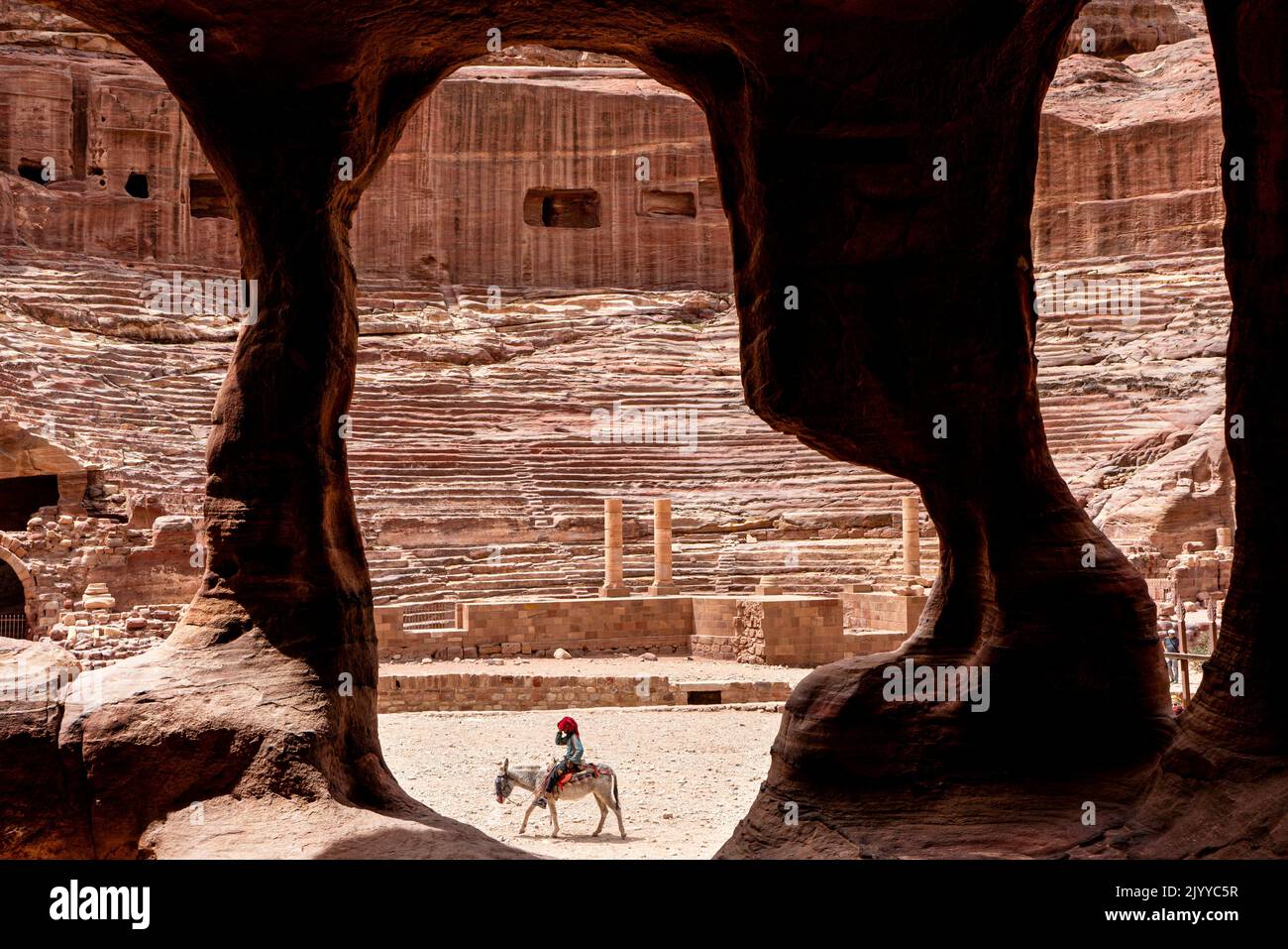The Bedul Bedouin Tribe of Petra -JORDAN Stock Photo - Alamy