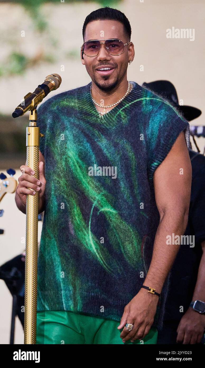 Anthony santos singer hi-res stock photography and images - Alamy