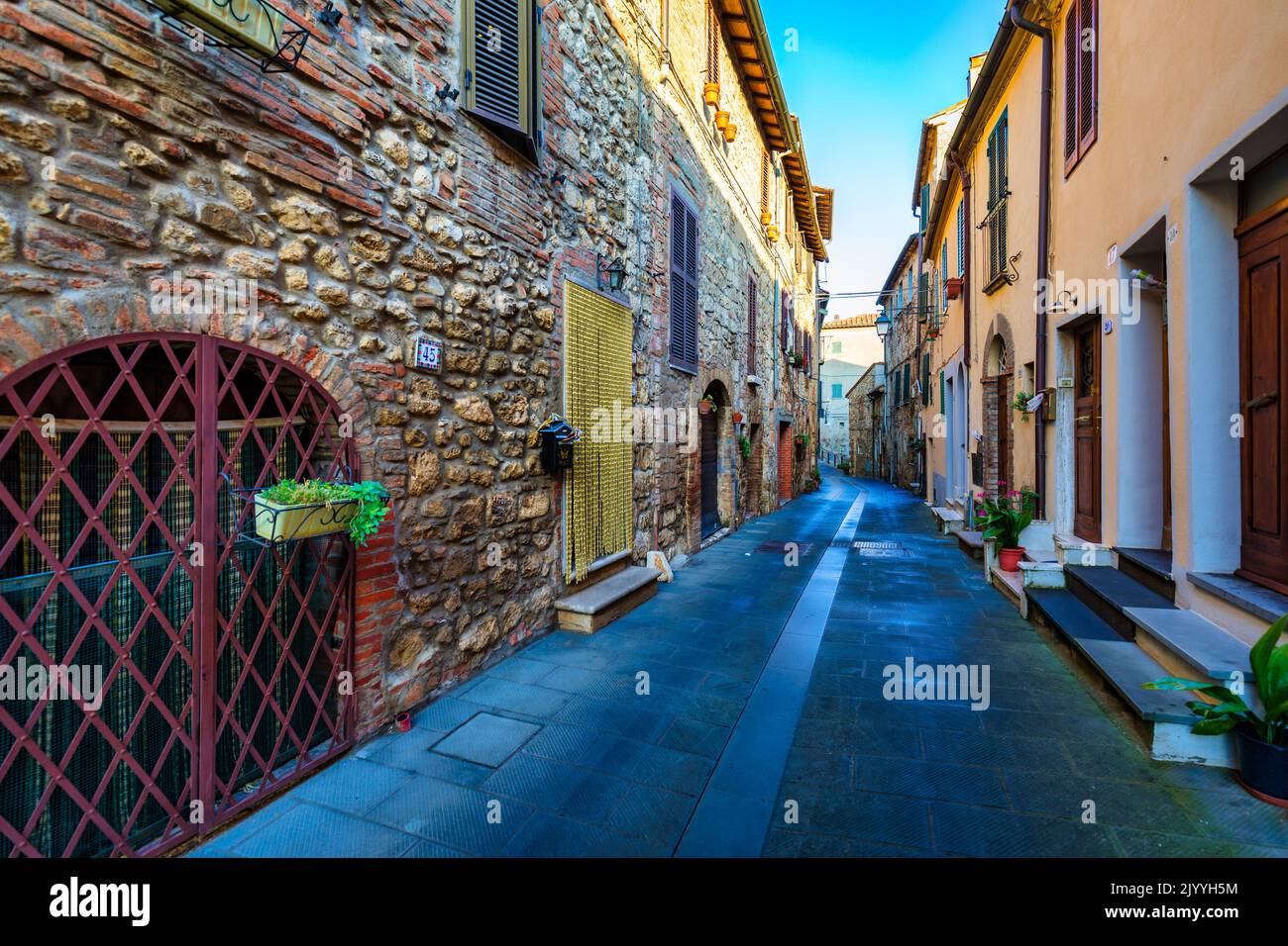 Sarteano village in Tuscany, Italy. Sarteano, the medieval castle at ...